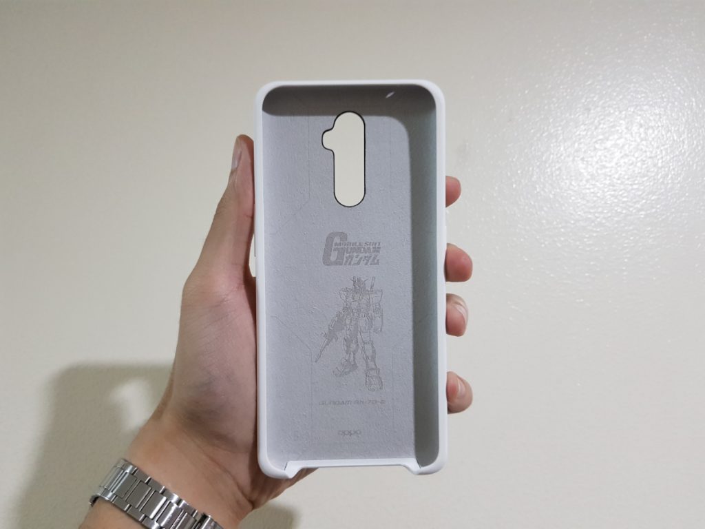 Unboxing the OPPO Reno Gundam Ace 40th Anniversary Edition - UnGeek