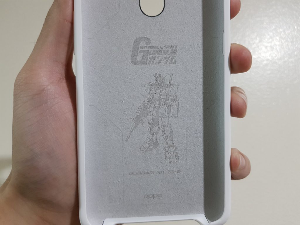 Unboxing the OPPO Reno Gundam Ace 40th Anniversary Edition - UnGeek