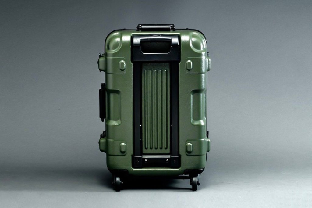 These Mobile Suit Gundam-inspired suitcases are must-have travel ...
