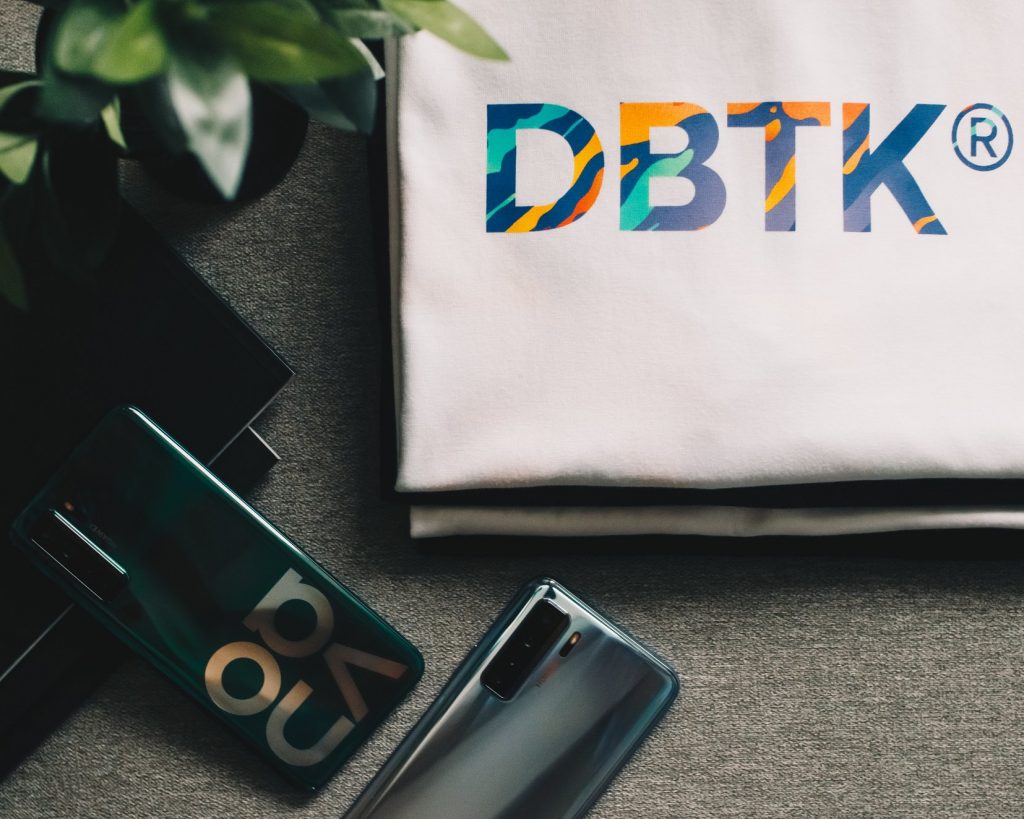 Huaweit teams up with DBTK for an exclusive streetwear collection - UnGeek