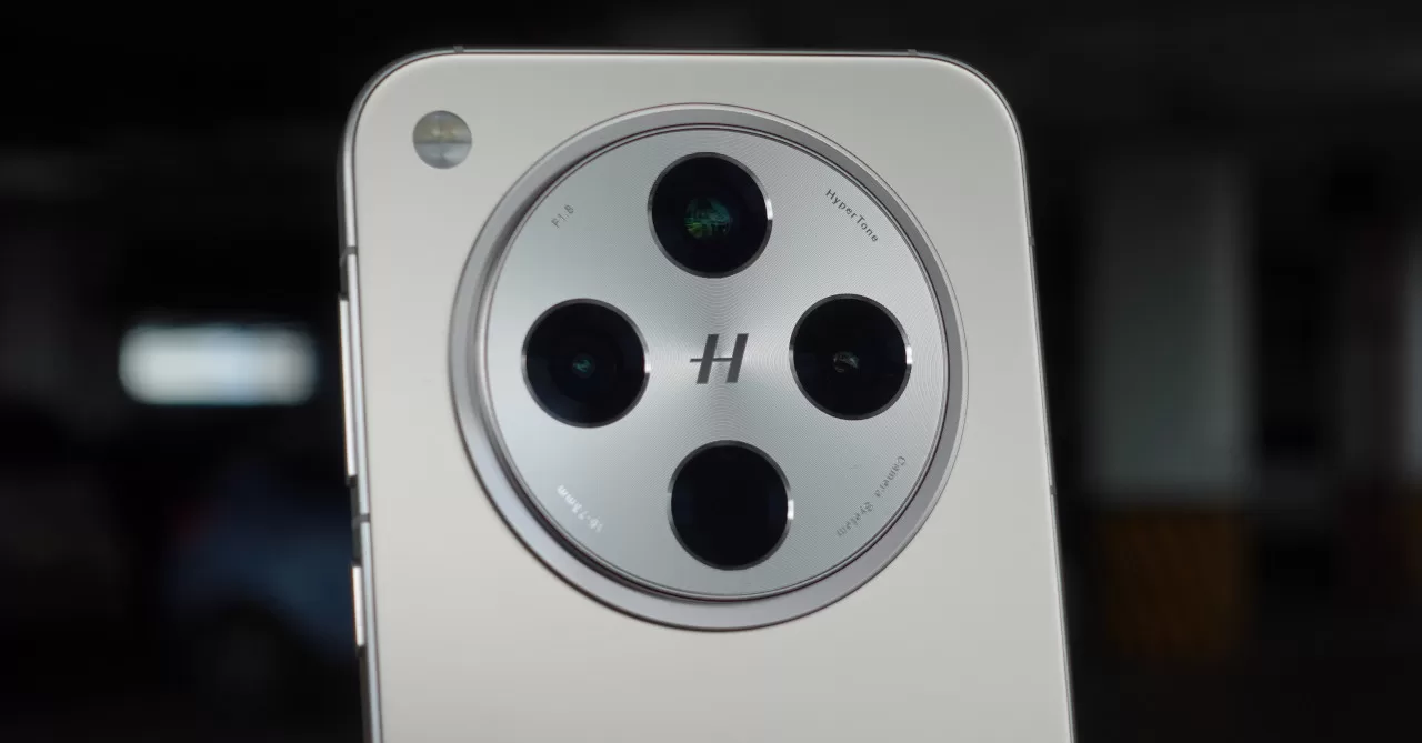 Putting the OPPO Find X8 Hasselblad Cameras to the Test - UnGeek