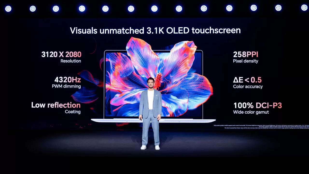 HONOR showcases new MagicPad 4 and MagicBook Pro 14 at MWC 2026 - UnGeek